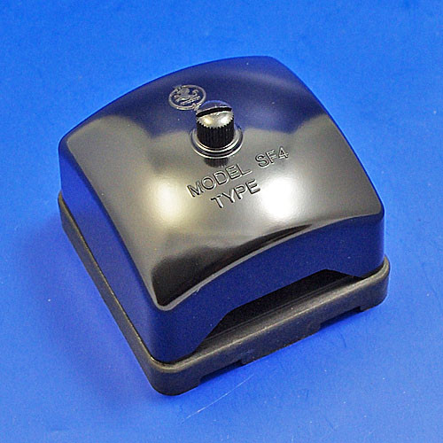 908: SF4 type fuse box with embossed cover - Marked with Lucas ...