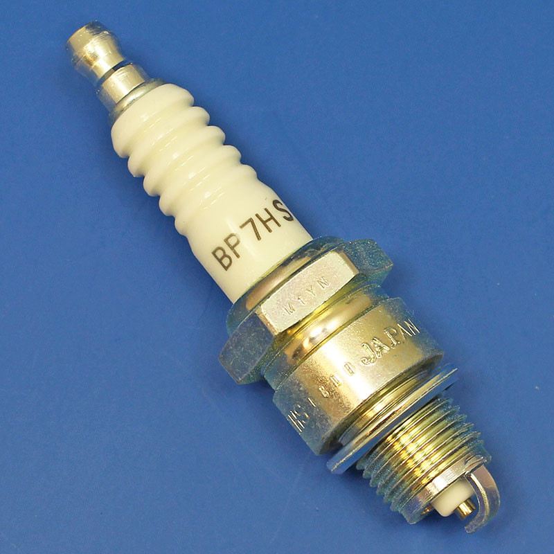 SPNGK BP7HS: NGK Spark Plug BP7HS - Spark Plug - Ignition - Electrical ...
